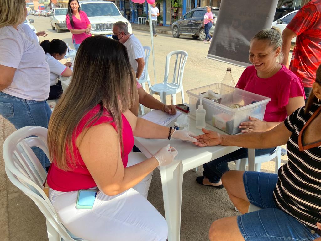 Iguatama Agora - Blitz Rosa: ação educativa realizada pela Secretaria ...